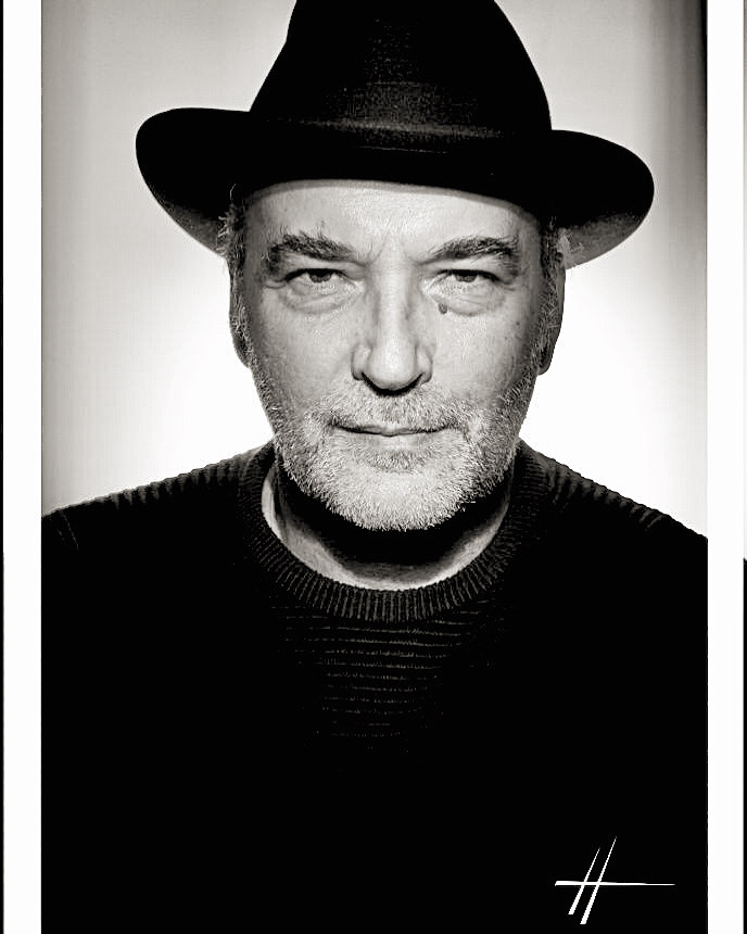 Biography | Igor Stanislas